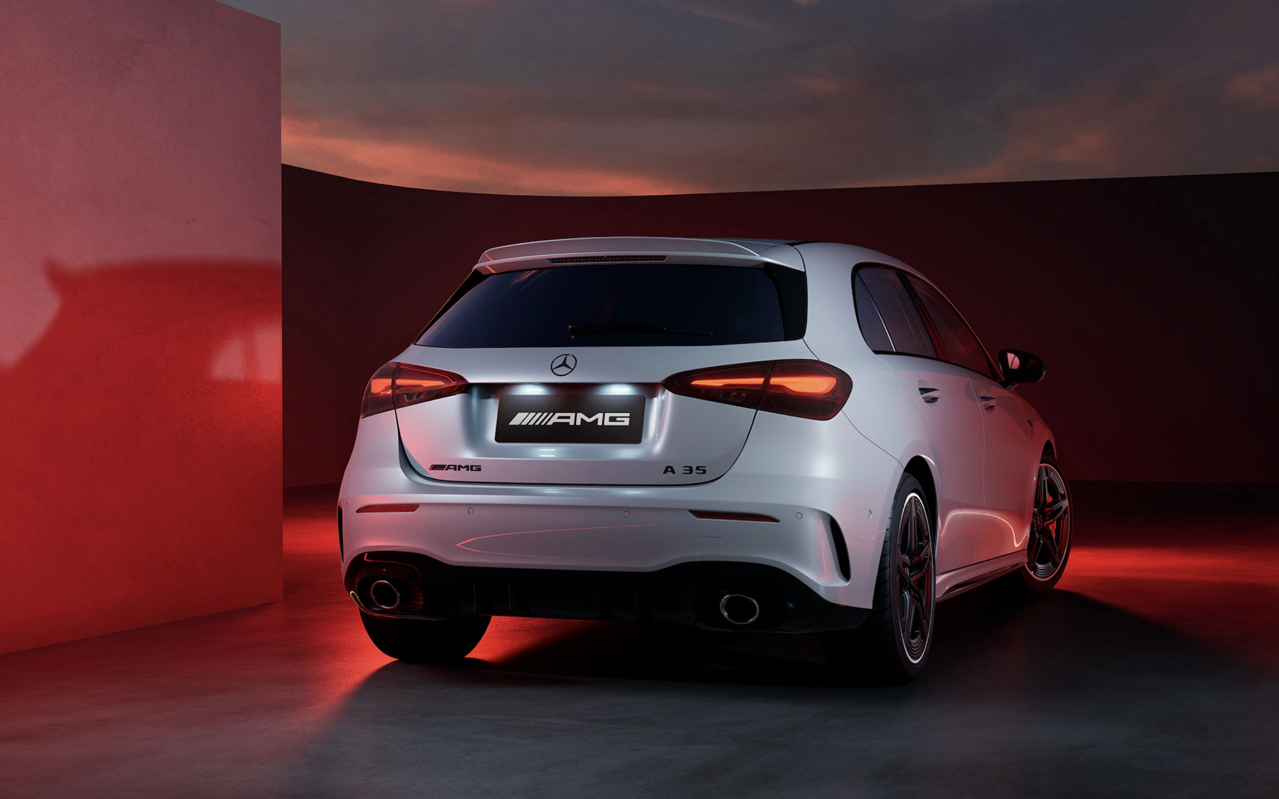 梅赛德斯-AMG A 35 4MATIC